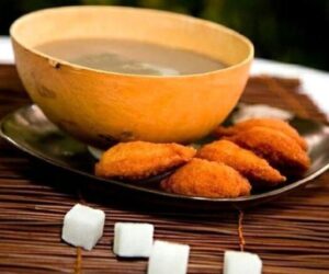Ghanaian Breakfast: Koko with Koose/Bread - Sophia Apenkro Blog